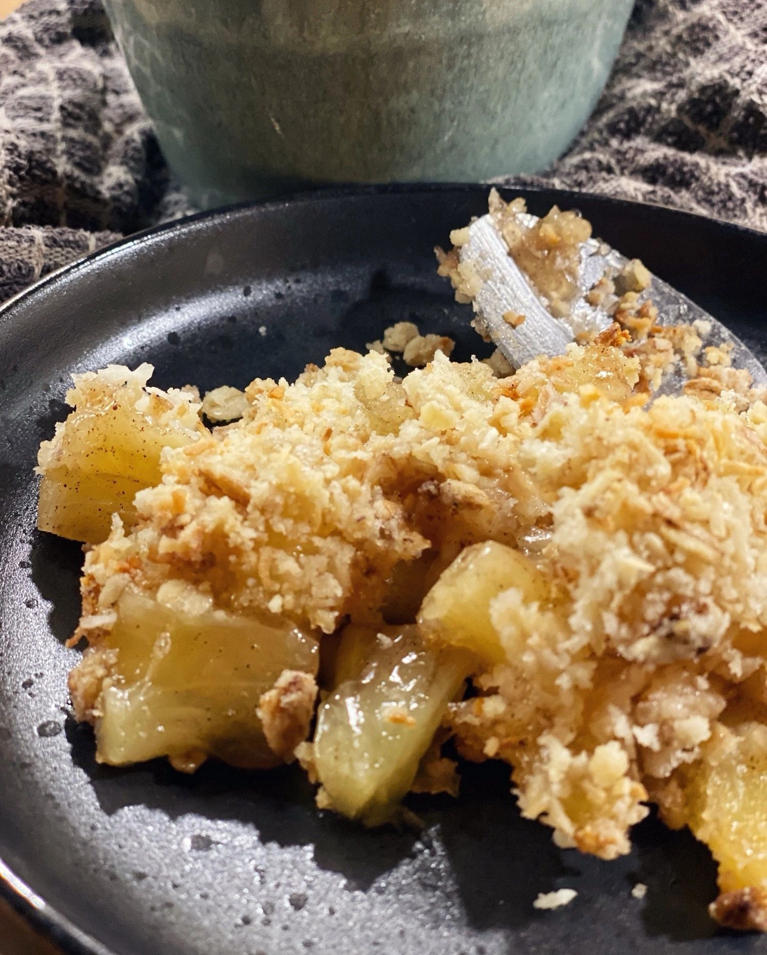 Pineapple Crumble with Cinnamon and Coconut – Daily Teaspoon